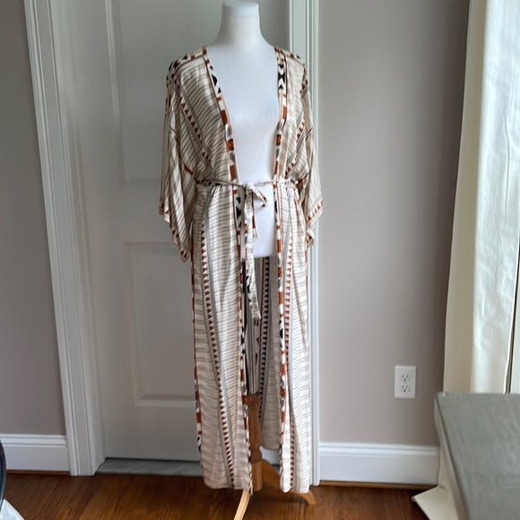 Unbranded | Swim | New Unbranded Swimsuit Coverup Resort Wear Robe Os ...